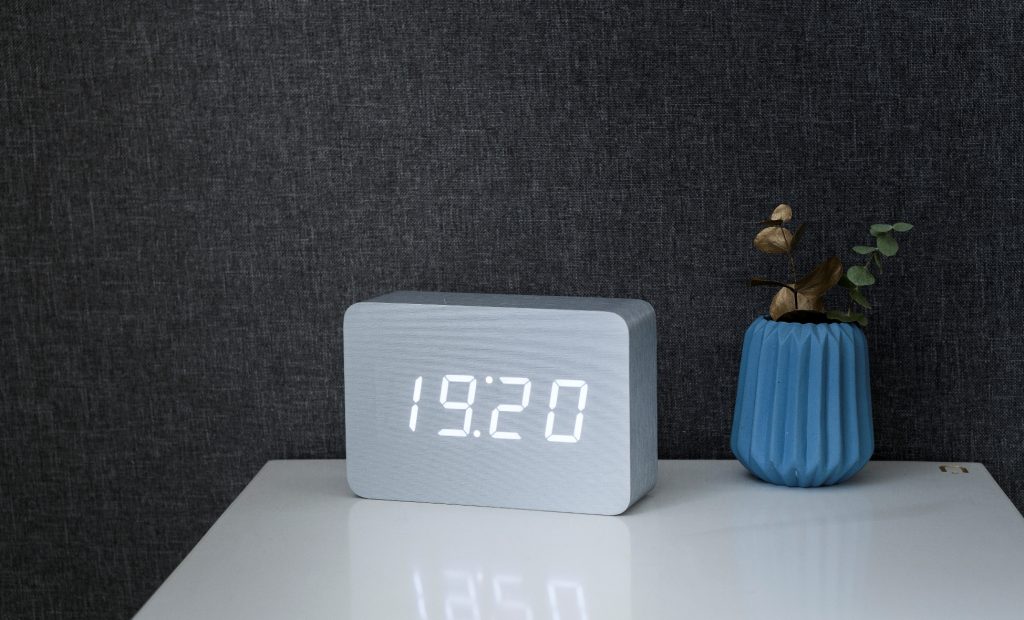Gingko » Brick Click Clock
