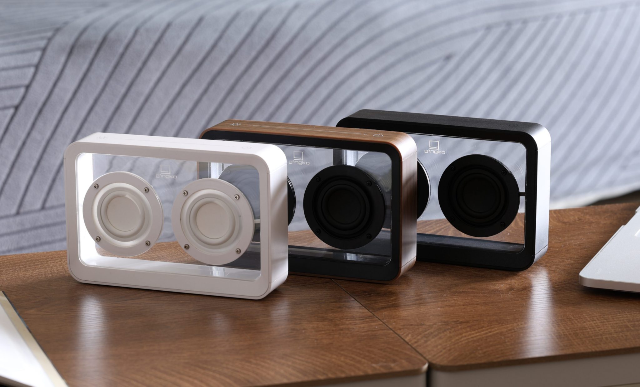 Gingko » Mage See-Through Bluetooth Speaker